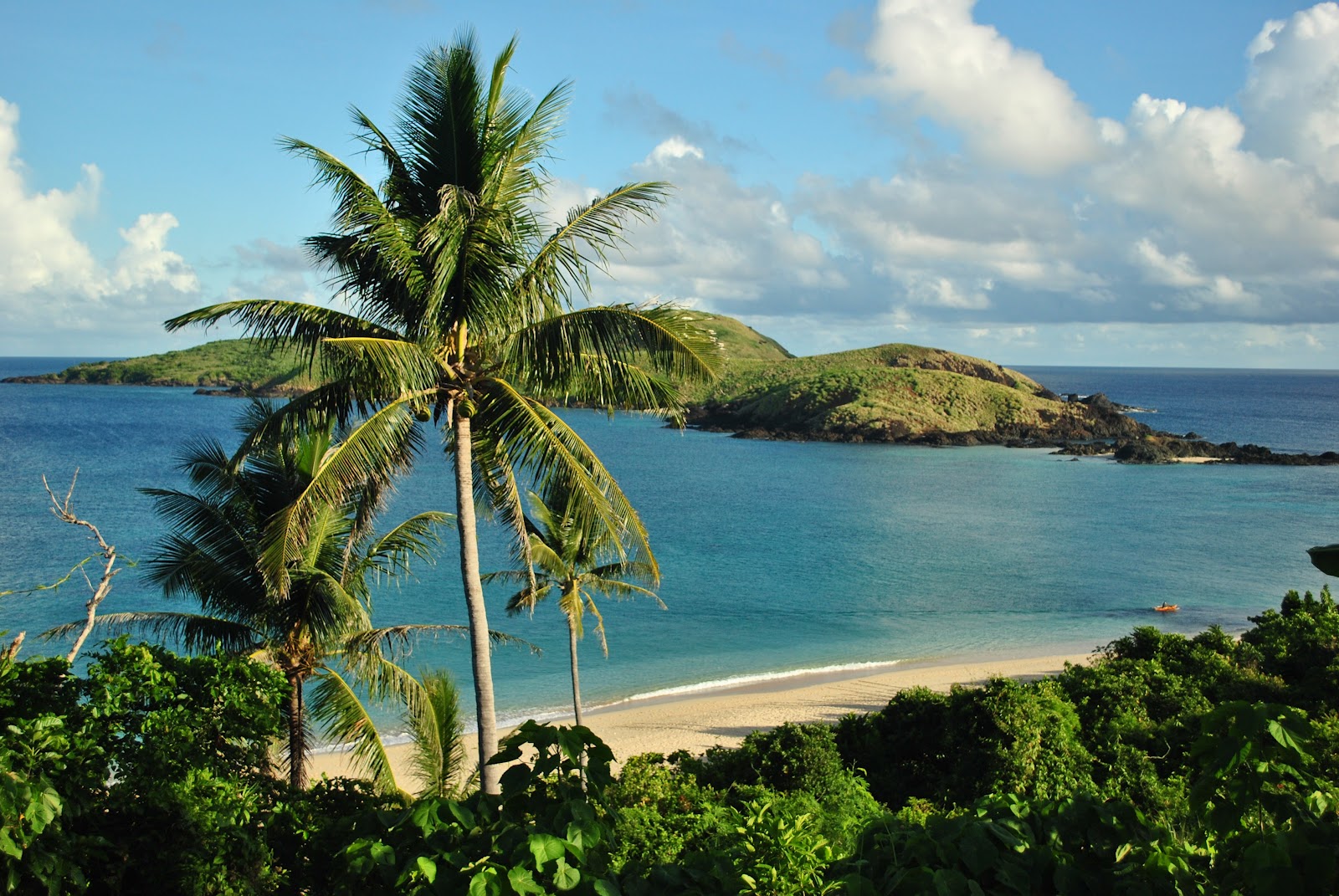 Backpacking Pilipinas: Calaguas: My Best Beach Experience Ever