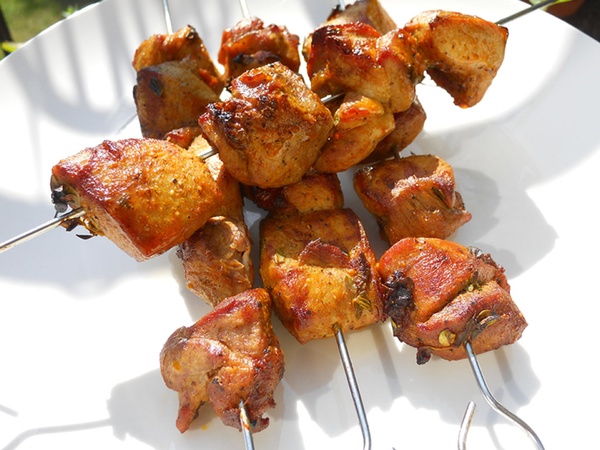 Photograph SLR: Farmer's Choice Barbecue Meat