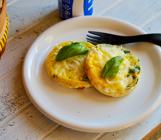 Mini asparagus omelet