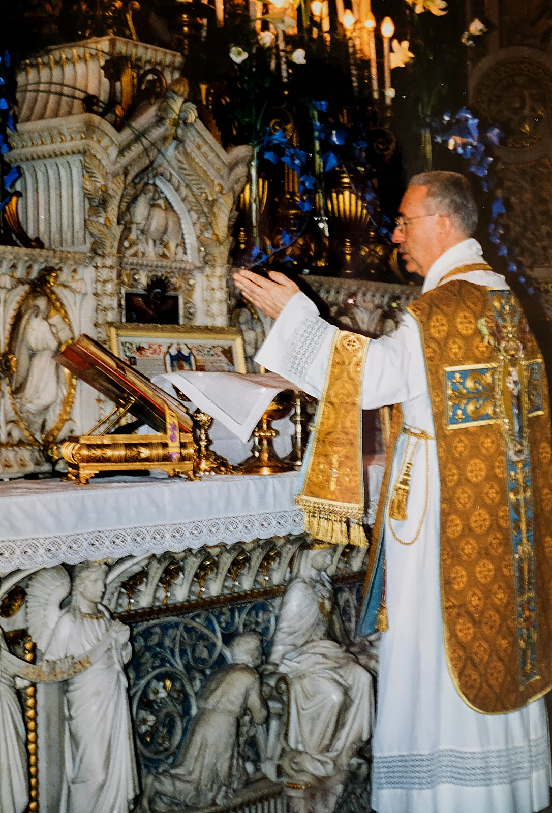 The Rad Trad: Rite of Lyon in Pictures