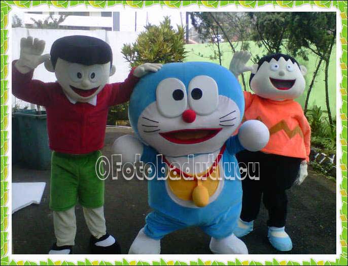 Foto Kostum Badut Bandung Karakter Giant Takeshi Goda Doraemon