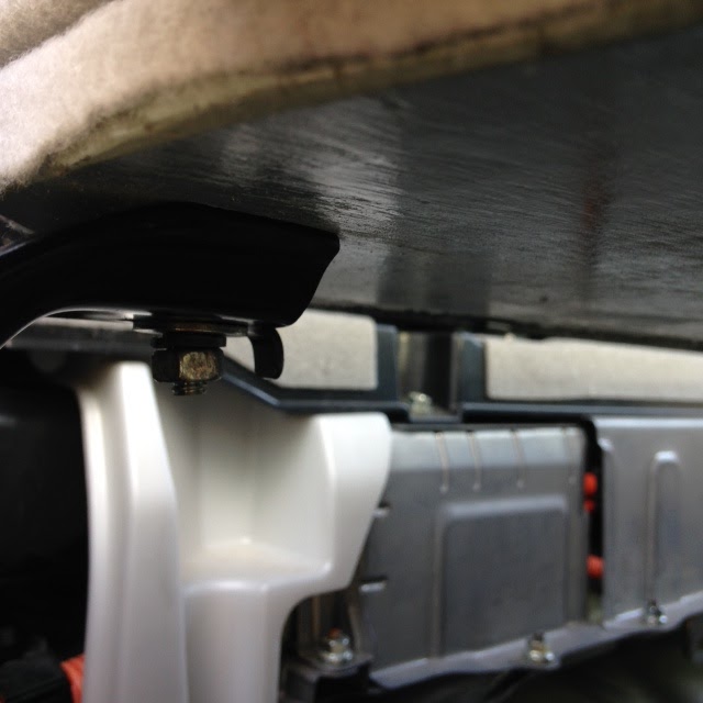 Brent's Travels: Installing The Prius Bed (Part 5 - Installing Bed ...