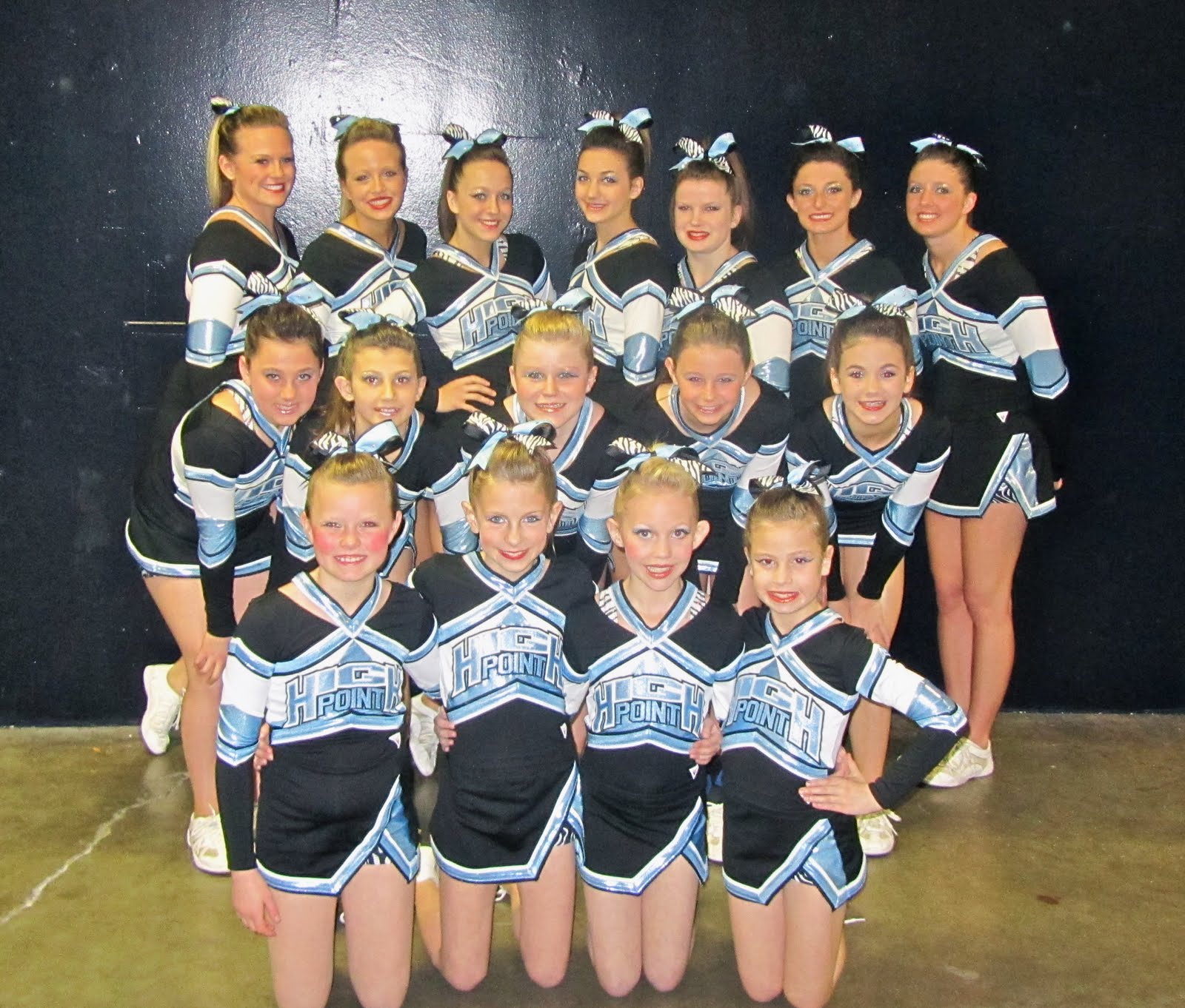 The Larson Family: Cheer Competition in Cali!