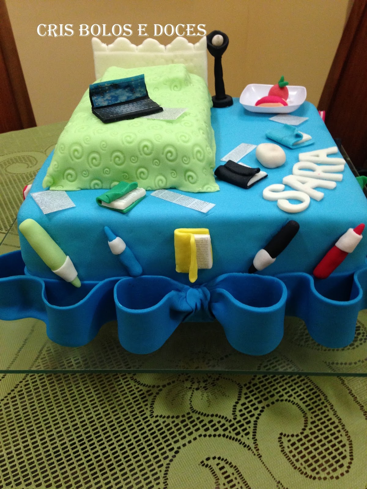 Embalando Sonhos: BOLO ESTUDANTE