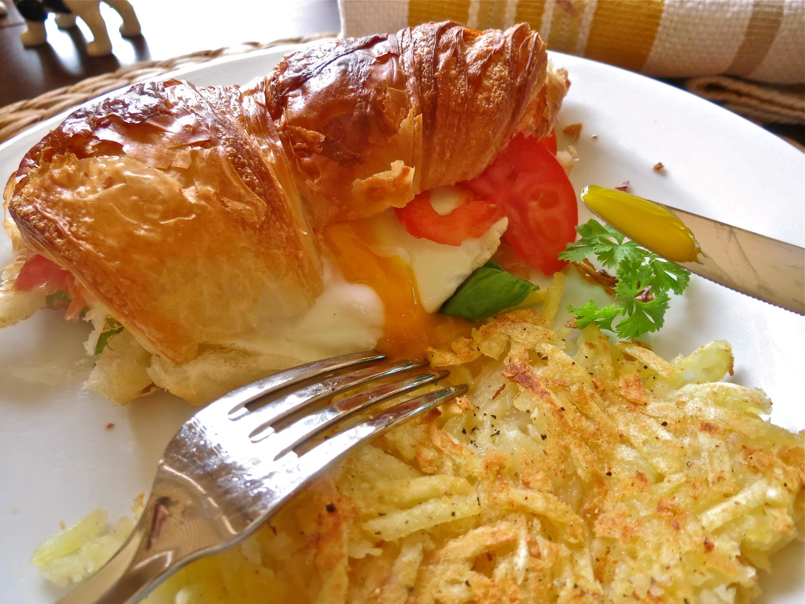 The Bee Cave Kitchen : Caprese Breakfast Croissant Sandwich