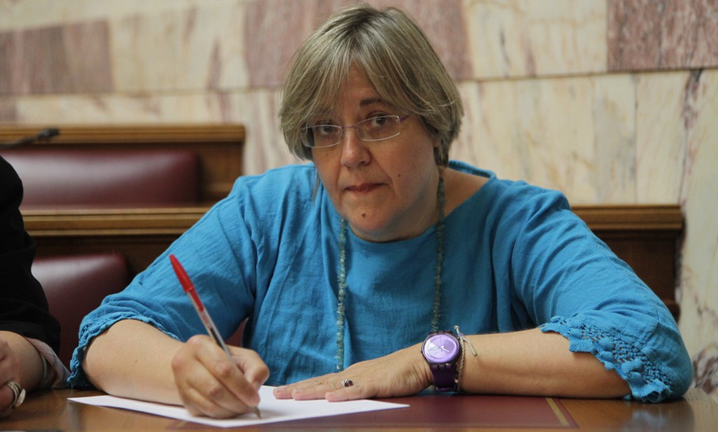 Τα κουρέλια τραγουδάμε ... ακόμα: Η Βασιλική Κατριβάνου θα είναι για ...