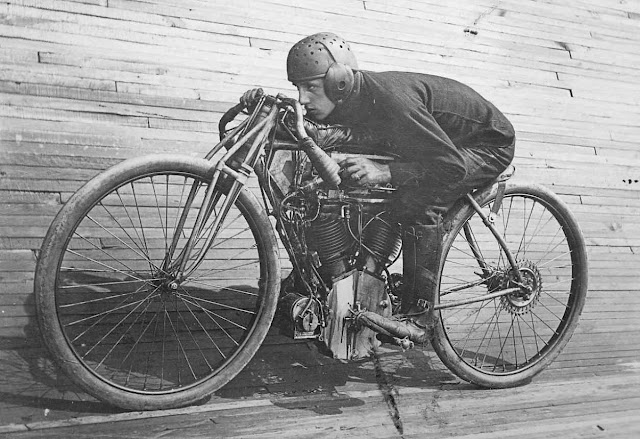 Musings Of A Motorcycle Aficionado........: Board Track Racing