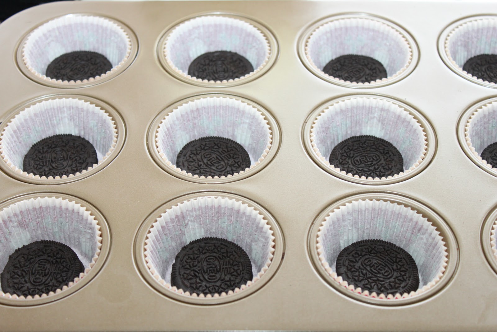A Bowl of Creativity: Bailey's Chocolate Oreo Cheesecakes with ...