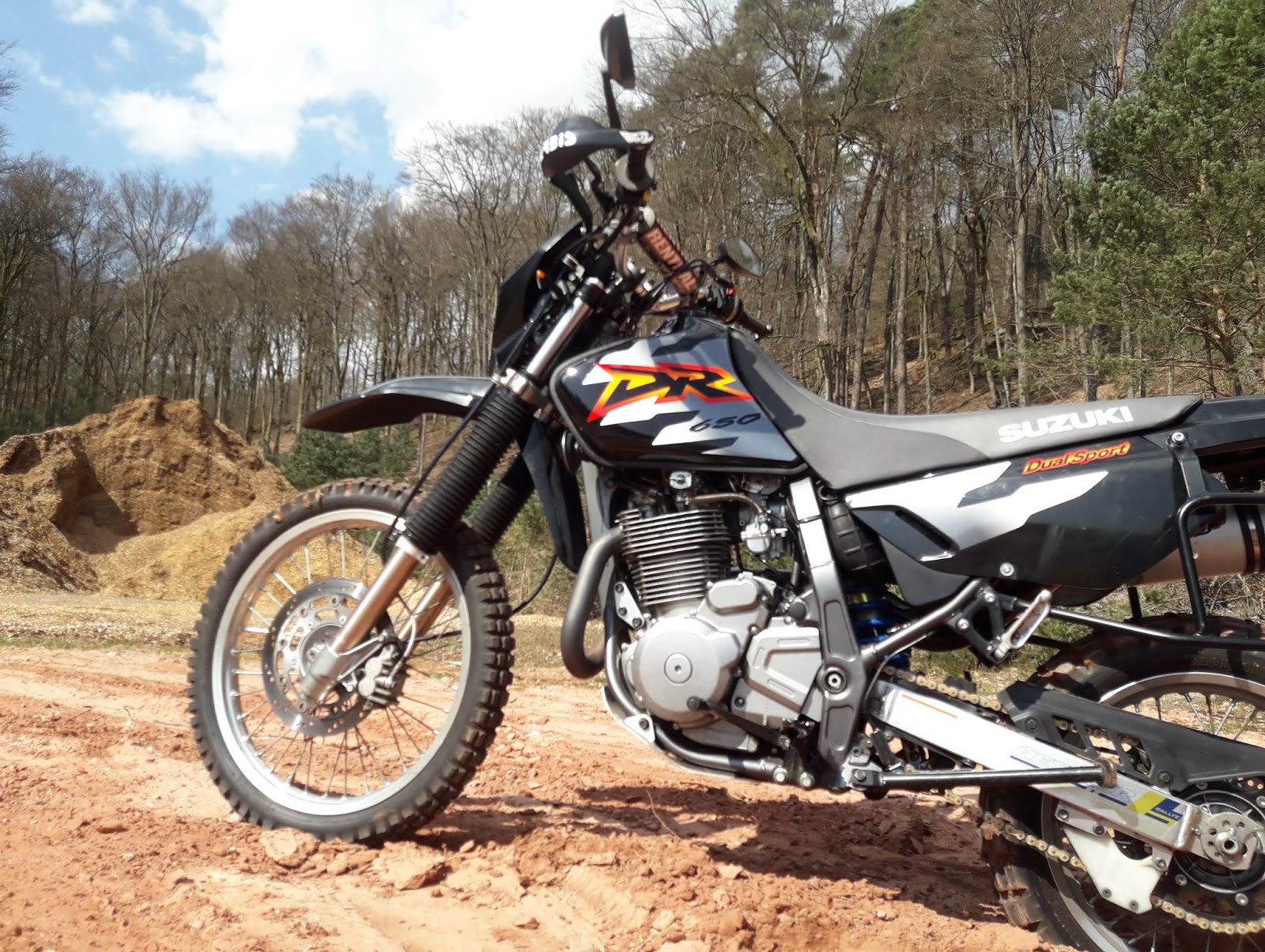 Der SUZUKI DR RALLYE & DR CUSTOM BIKE BLOG: Eine DR 650 SE für TET und ...