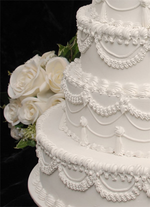Fashion And Stylish Dresses Blog: Pure White Wedding Cakes