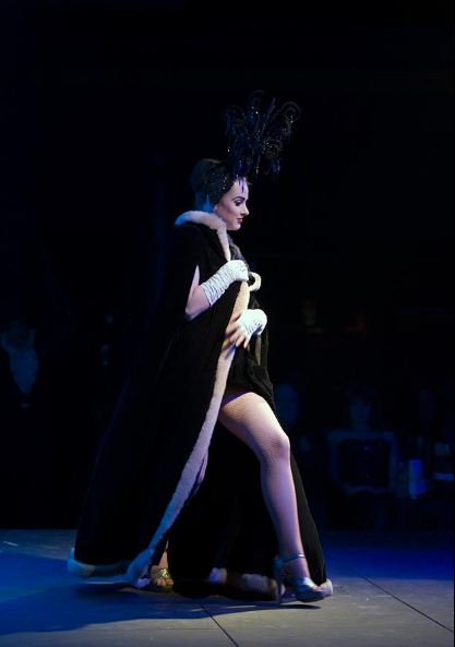 Missy Malone - Behind the Glitter: SHOWS GALORE!! - THE GILDED MERKIN ...