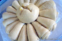 Lily's Wai Sek Hong - Favorites: Koledna Pitka Bulgarian Christmas Bread