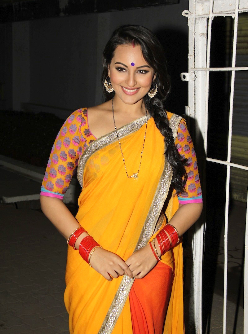 Actress Sonakshi Sinha in Yellow Saree | Stylish Designer Sarees,Lehengas