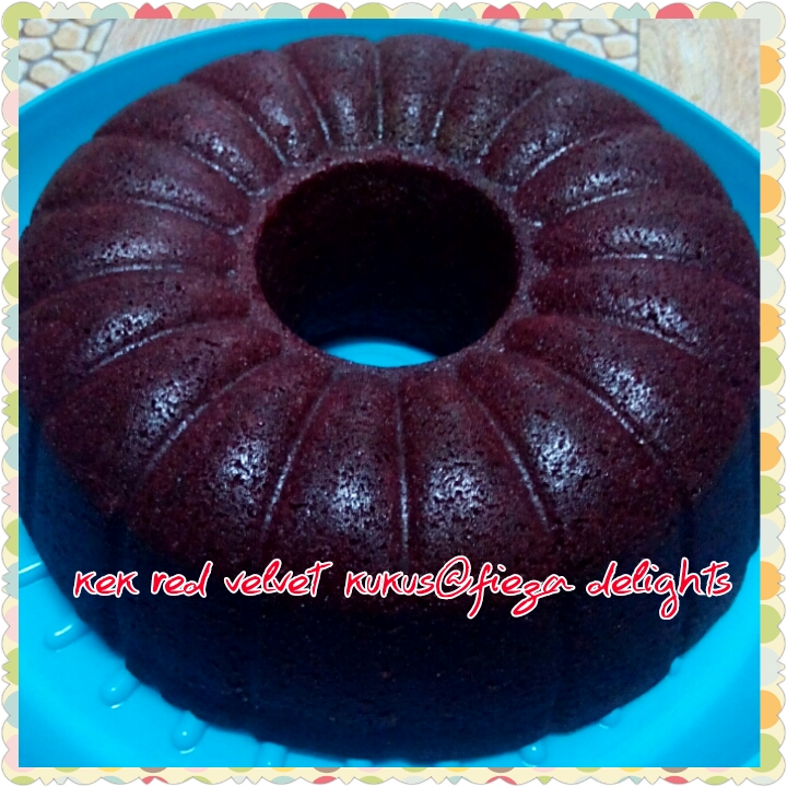 FIEZA DELIGHTS: KEK RED VELVET KUKUS TOPPING CHEESE MELELEH