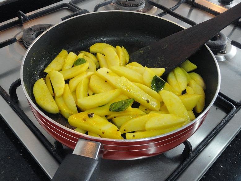 AMU'S RECIPES: Ambat Batata