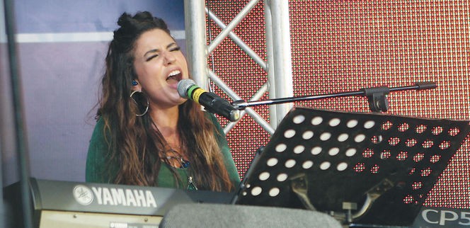 100 Bellezas: Lena Burke rinde un homenaje a La Lupe en "La Mala"