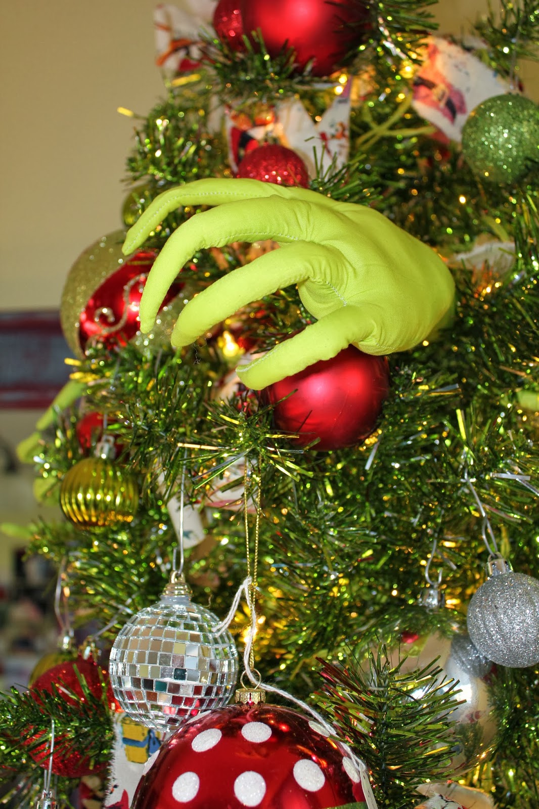 Cumberland Falls Arts : My Grinch Tree if finished and I just love it
