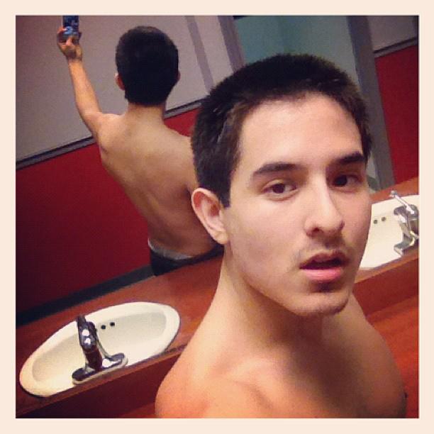 Hunks in Pictures: Sebastian Castro
