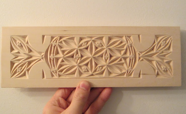 Ales the woodcarver: Chip carving - random pattern
