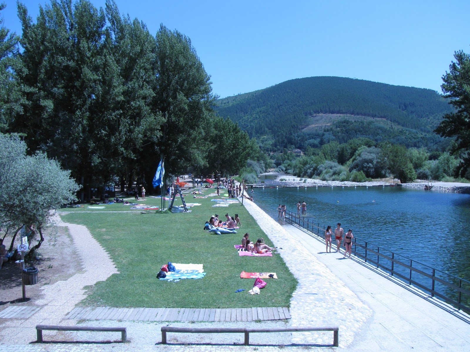 Rua do Jardim 7 : Praia Fluvial de Valhelhas - 2013