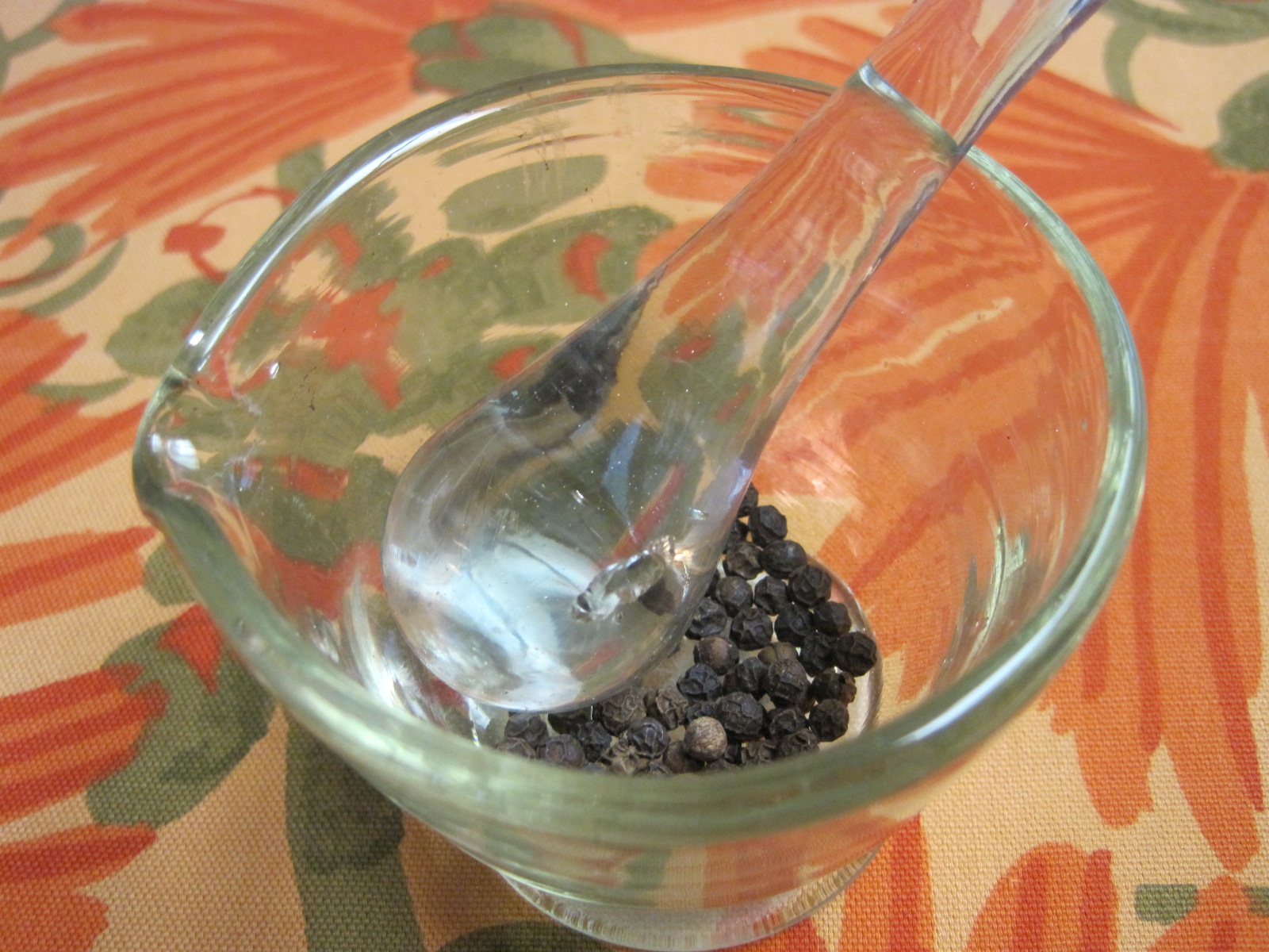 Mom's Cooking Help: Mortar and Pestle: What Is It and How Do I Use It?