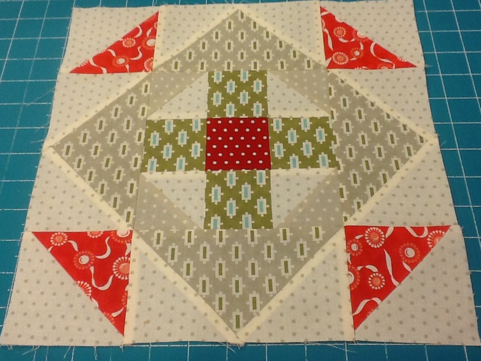 Wren's Nest: Fat Quarter Shop Mystery Block BOM - Block 9
