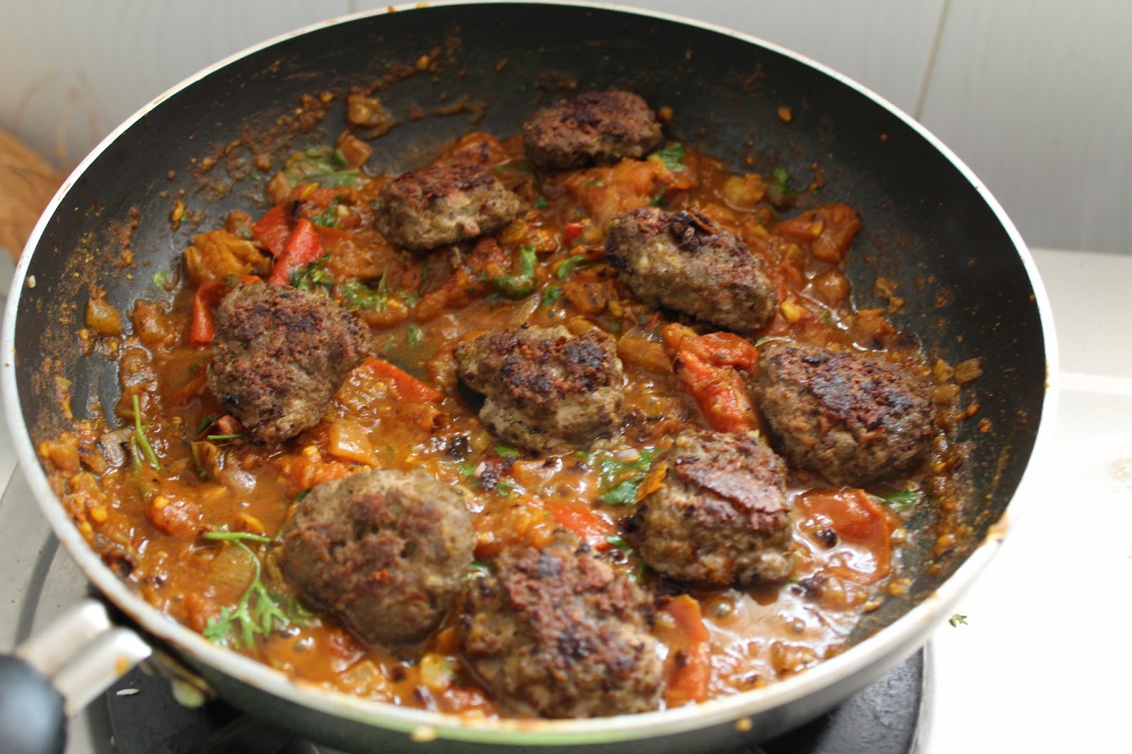 MUTTON PATTIES GRAVY