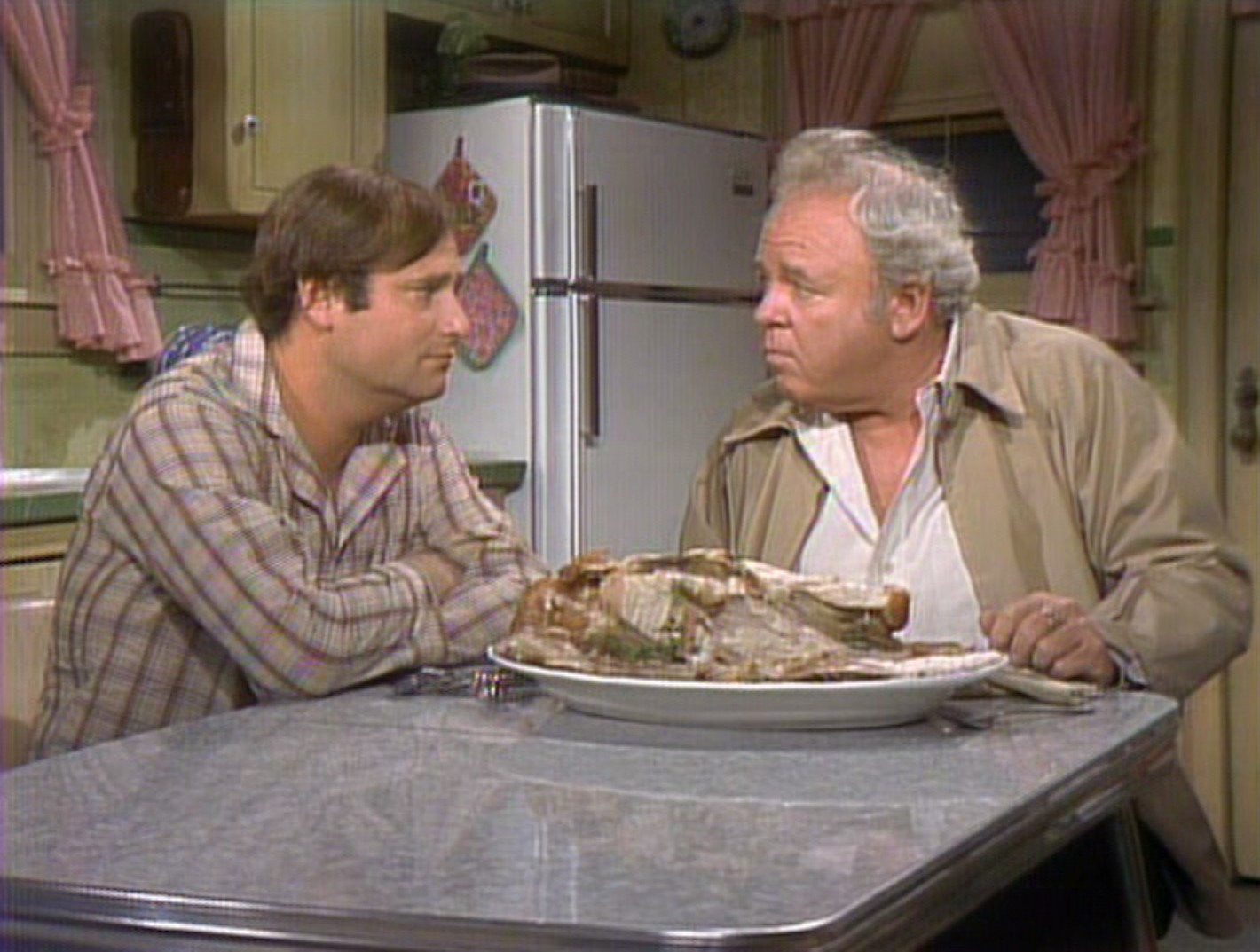 Holiday Film Reviews: Archie Bunker's Place: "Thanksgiving Reunion"