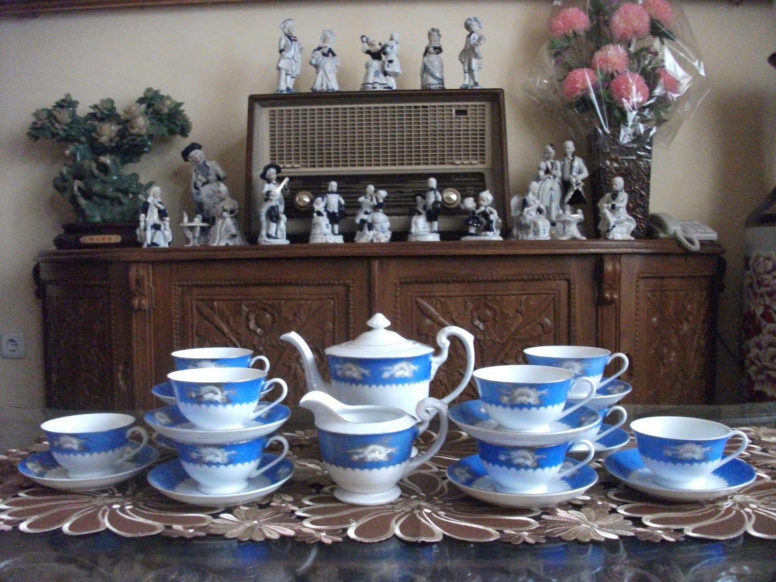 Admiral Antique: Tea Set Sea Shell Biru Sepuluh Cangkir Pisin