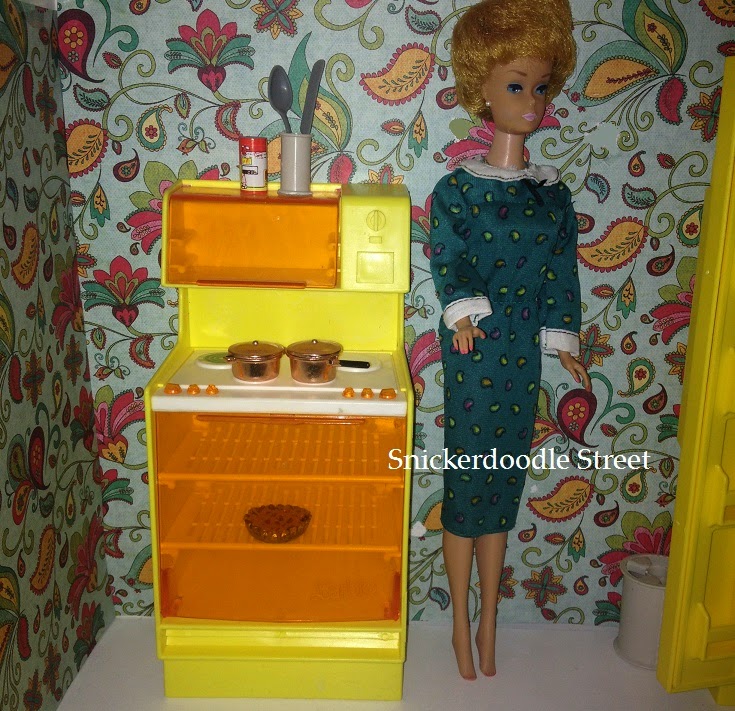 SNICKERDOODLE STREET: Vintage Barbie Dream House Kitchen Stove ...