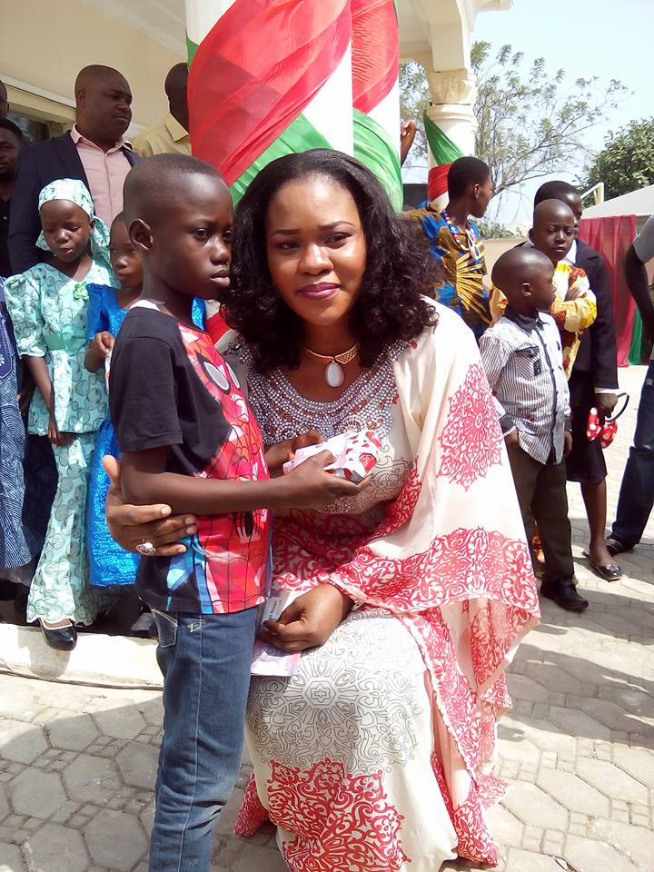 Hon Kayode Oduoye, husband of pretty actress Mosun Filani-Oduoye put ...