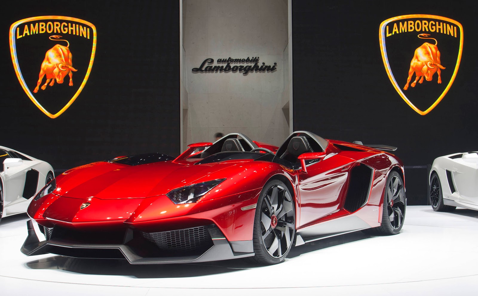 O mundo dos carros: Lamborghini Aventador Roadster