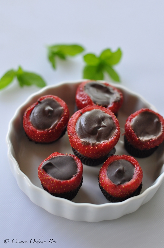 simplu si bun: Capsune cu ciocolata