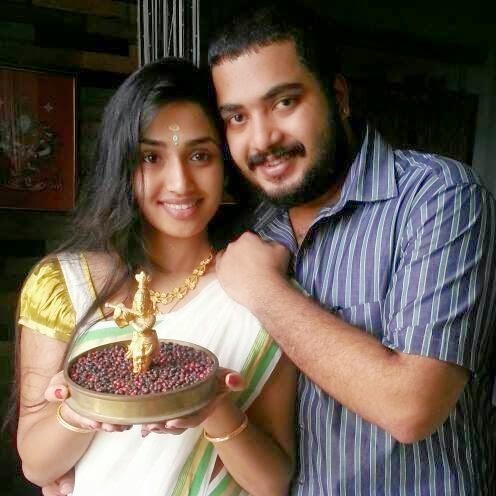 Actor Vinu Mohan and Vidya Mohan Latest Photo Gallery - FUNMIXURES