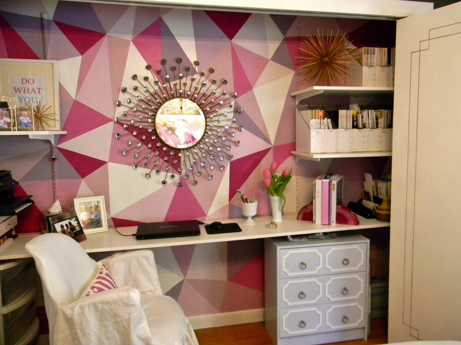 GORGEOUS SHINY THINGS: My Office, finally.again.