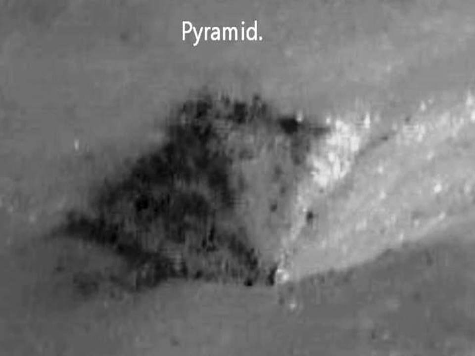 Ancient Pyramid found in Aristarchus crater on the Moon
