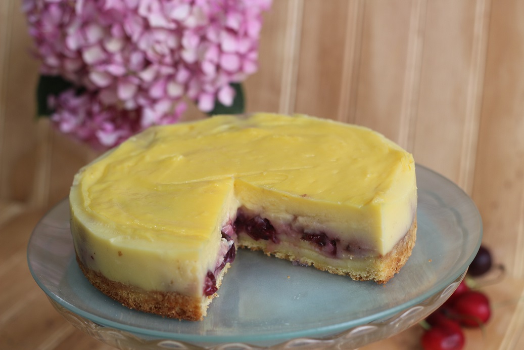 KUCHEN CON CREMA Y CEREZAS - Cocina Chilena