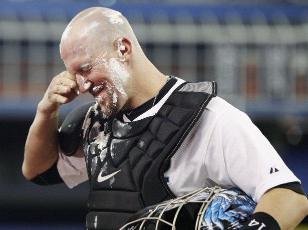 25 Awesome Baseball Pies in the Face (PICS) - Fantasy Football, Fantasy ...