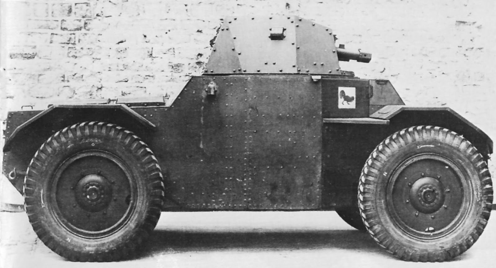 L'AMD Panhard 178.