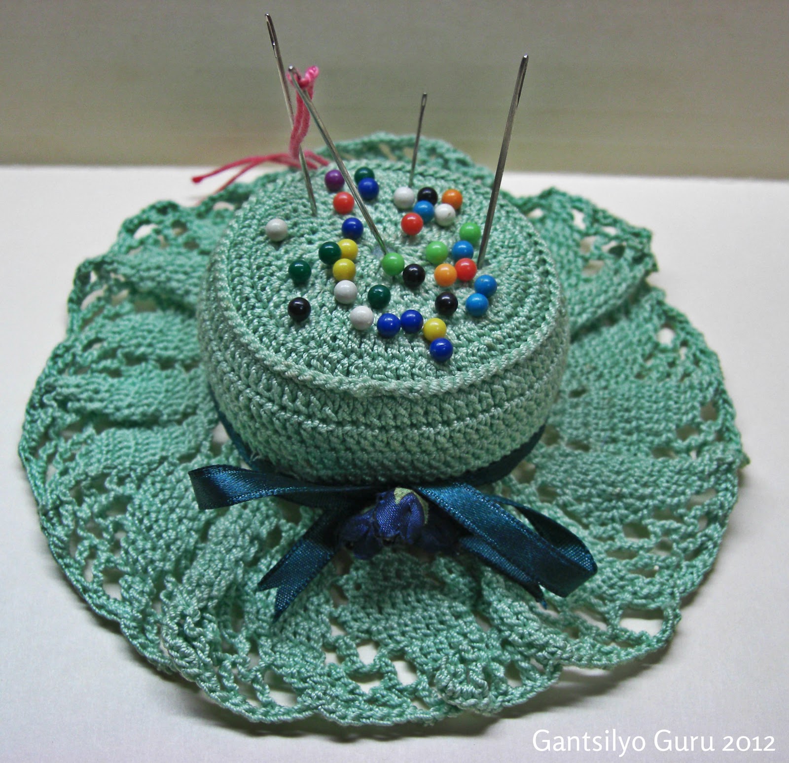 Gantsilyo Guru: Uses for Crochet 3: Pin Cushion