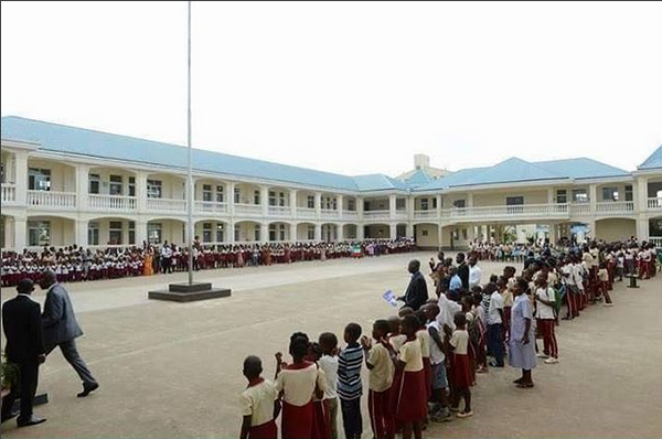 Checkout a govt primary school in Equatorial Guinea – AwomKenneth