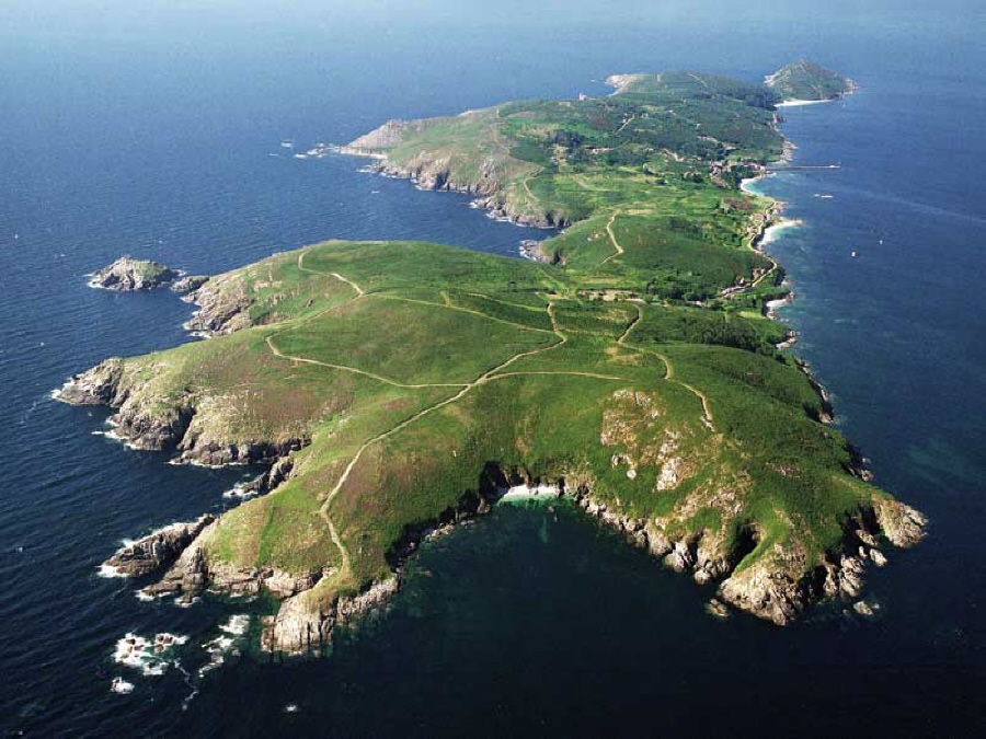 CAMINANDO: Isla de Ons. (Galicia).