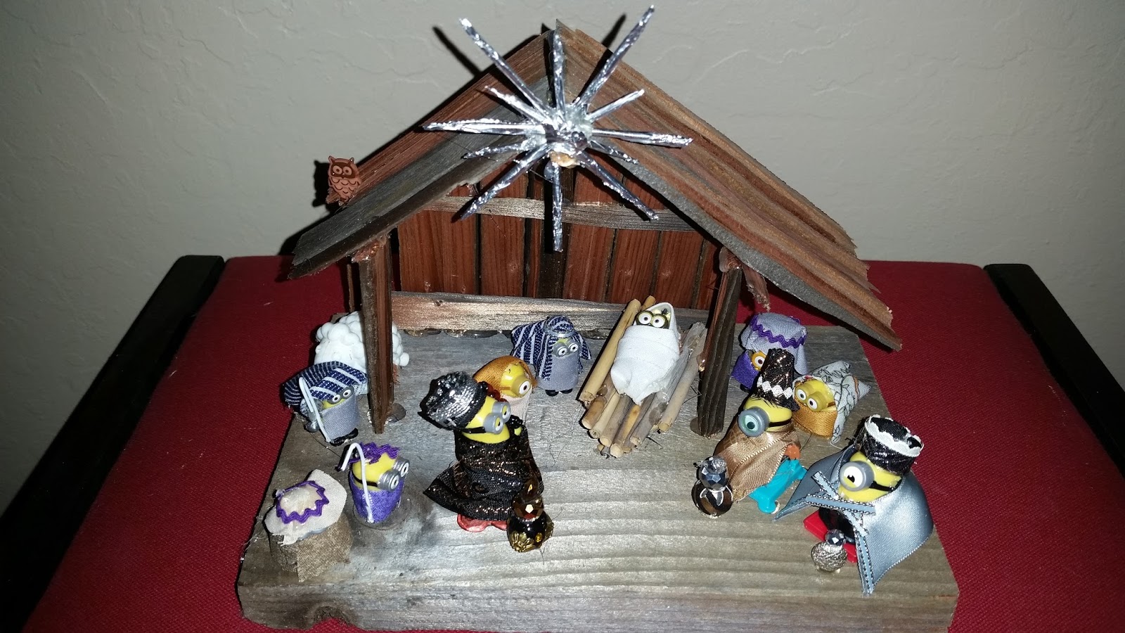 Cranberry Portage: TIny Thursday - The Miniature Nativity