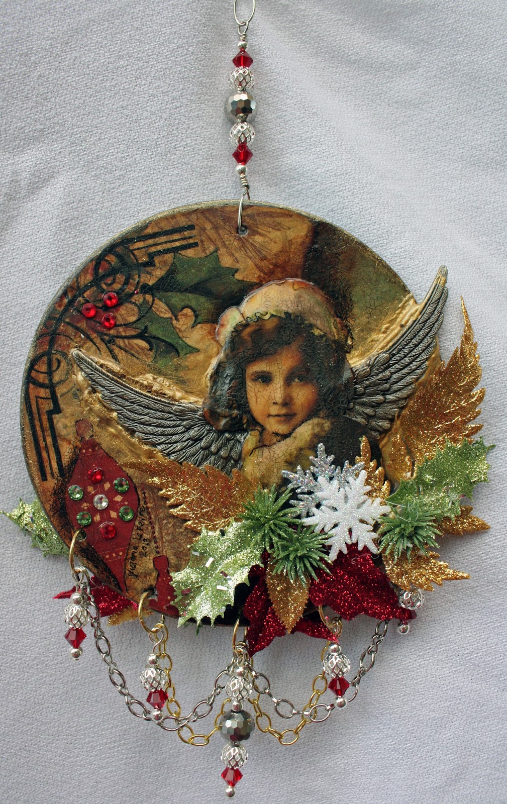 Victoria's Art Visions: Re-Purposing Old CD Disks