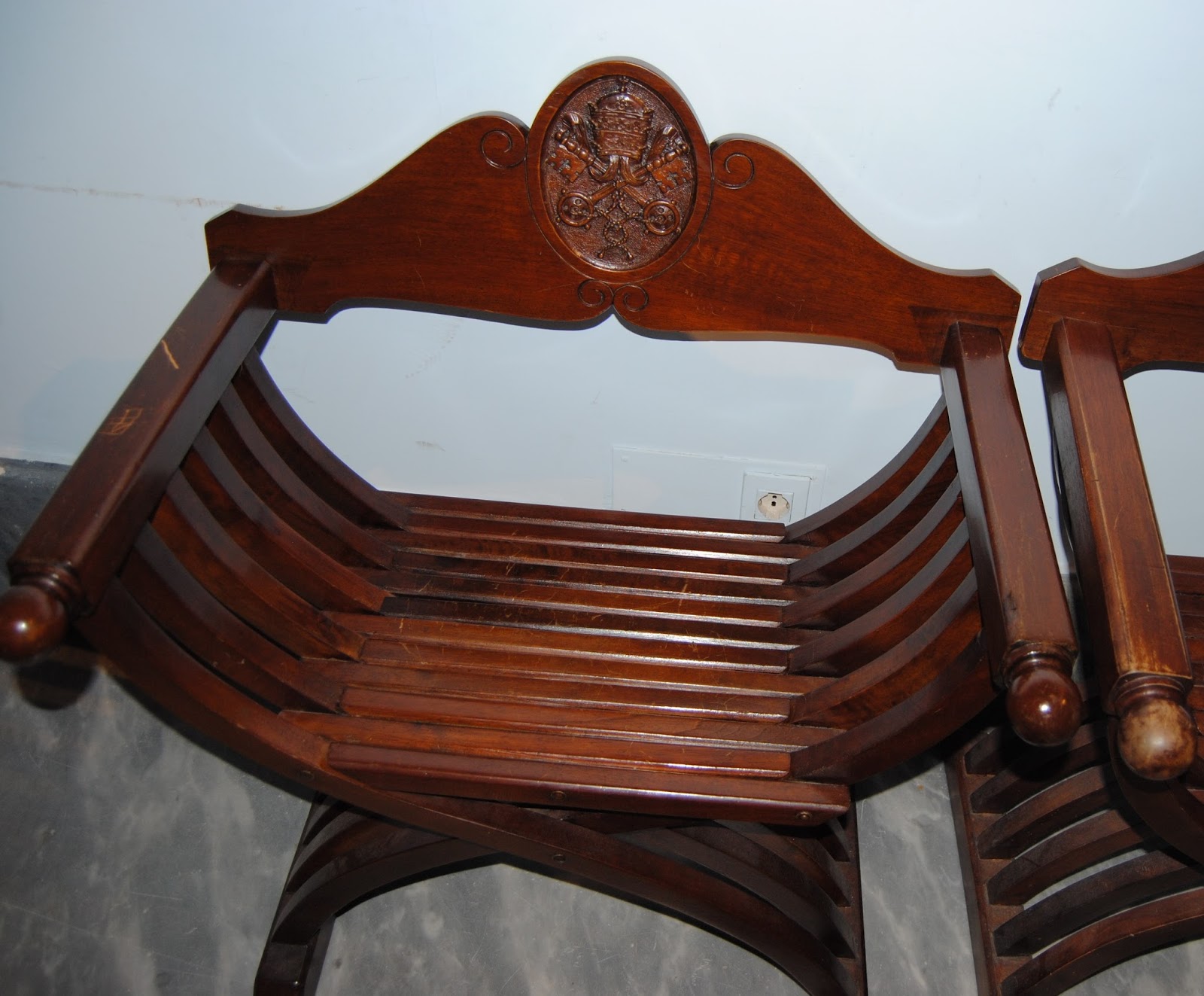 Orbis Catholicus Secundus: Vatican Chair