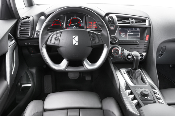 Citroen DS5 no Brasil por R$ 125 mil