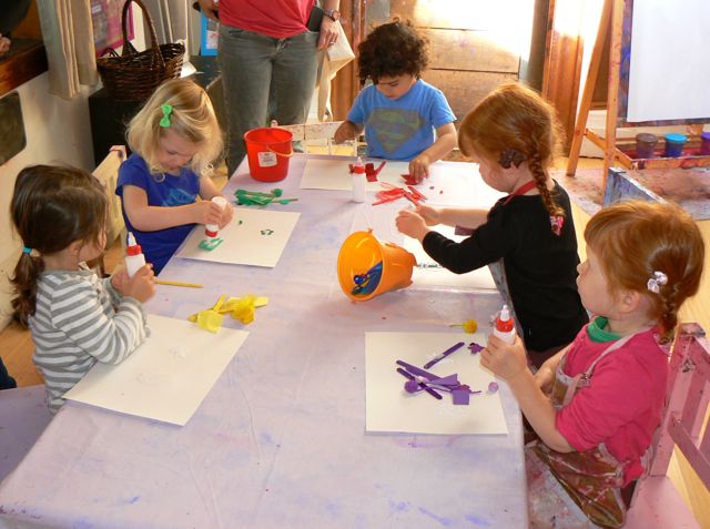 Littlest Birds Studio: Collage Treasure Hunt!