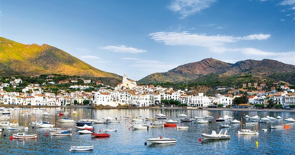 Translation activities: DALI TRIANGLE