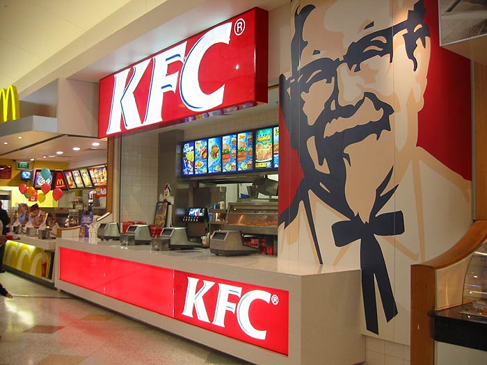 KFC: ช่องทางสื่อสารทางการตลาดและ 4P'S ของ KFC