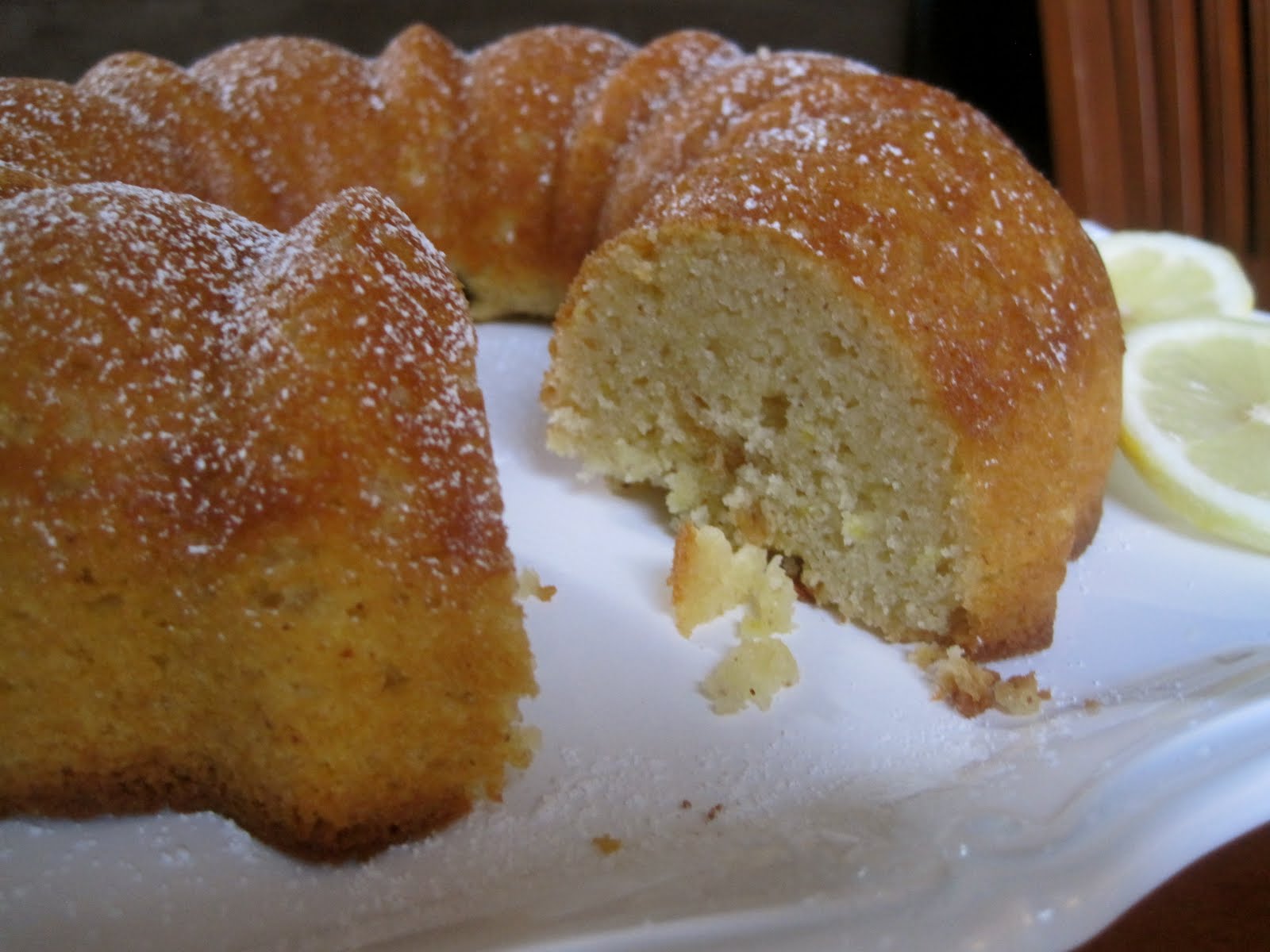 Delectably Gluten-Free: Luscious Lemon Cake